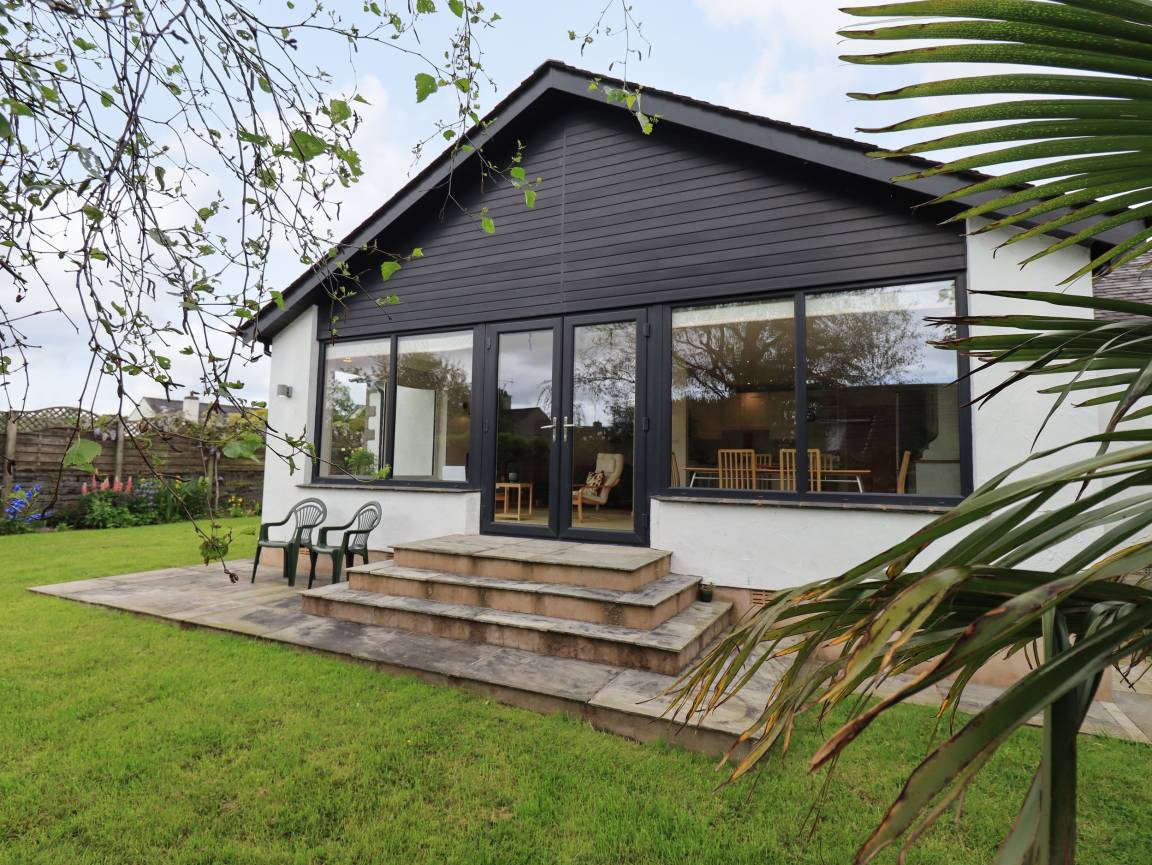 Cottage ∙ 3 Bedrooms ∙ 5 Guests - Grange-over-Sands