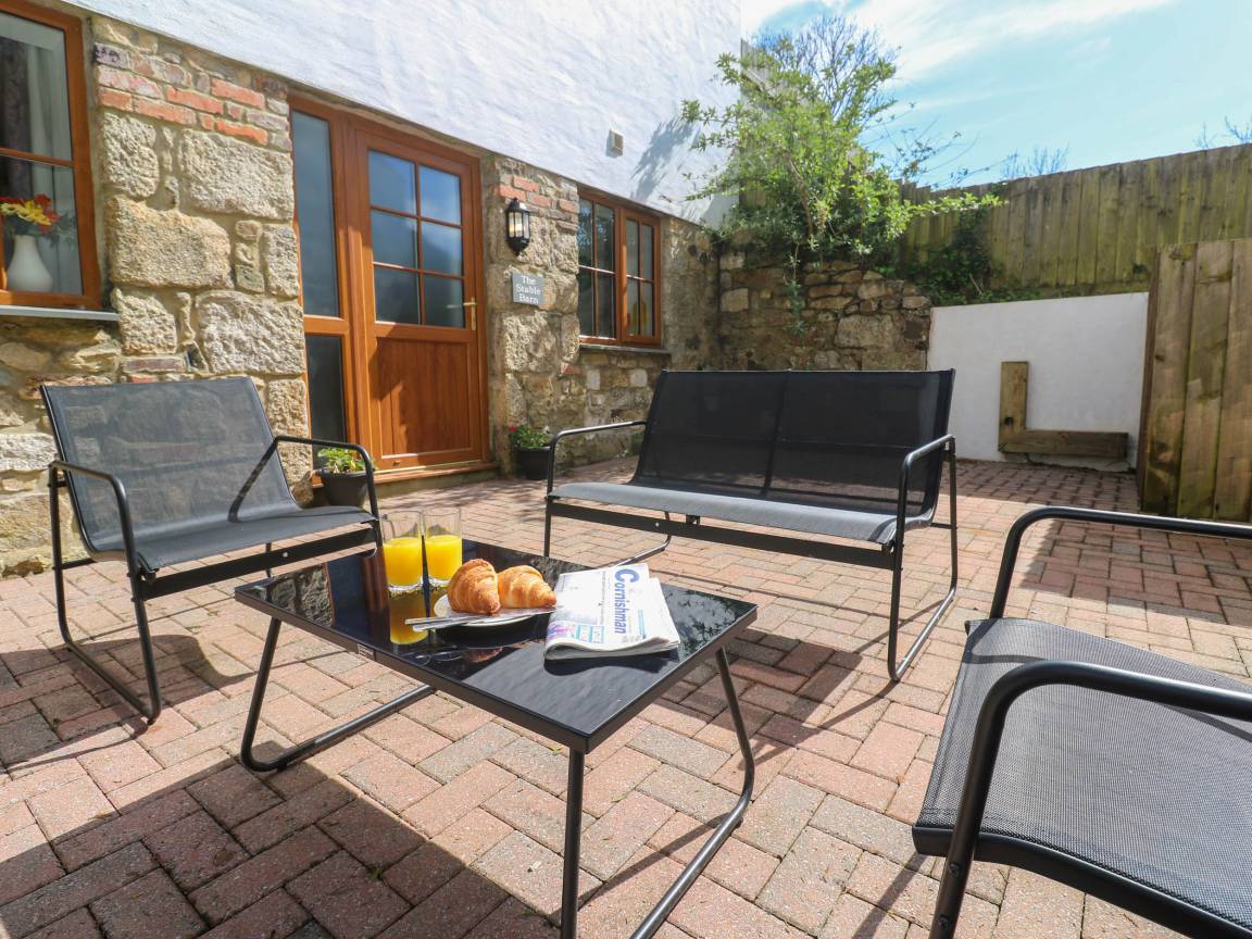 Cottage ∙ 2 Bedrooms ∙ 4 Guests - Praa Sands