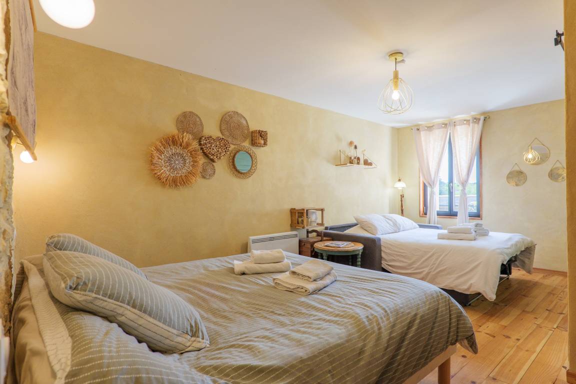 23 M² Chambre D'hôtes ∙ 1 Chambre ∙ 4 Personnes - Ardèche