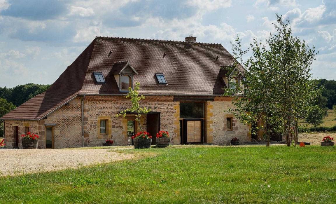 200 M² Gîte ∙ 6 Chambres ∙ 12 Personnes - Moulins