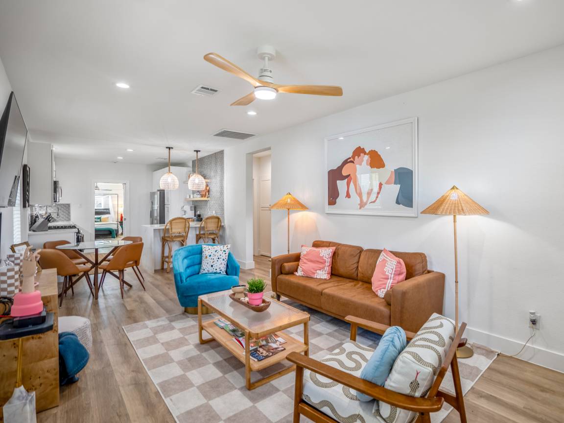 112 M² House ∙ 3 Bedrooms ∙ 6 Guests - Galveston, TX