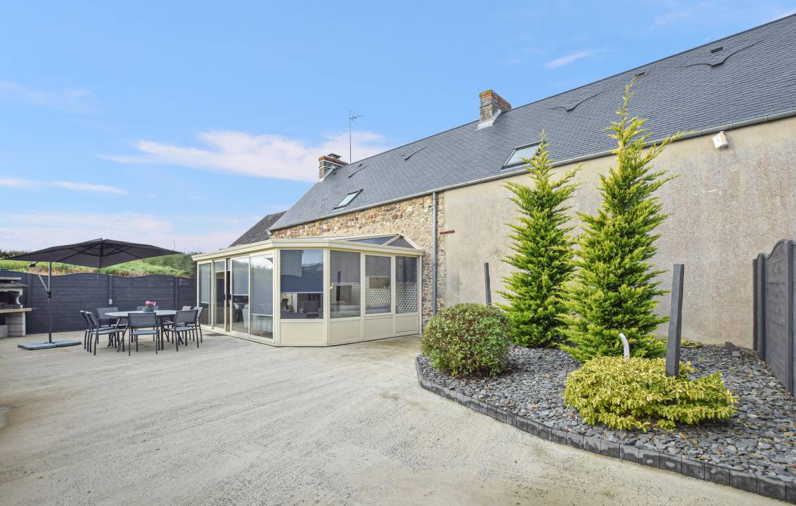 120 M² Duplex ∙ 4 Chambres ∙ 8 Personnes - Pirou Plage