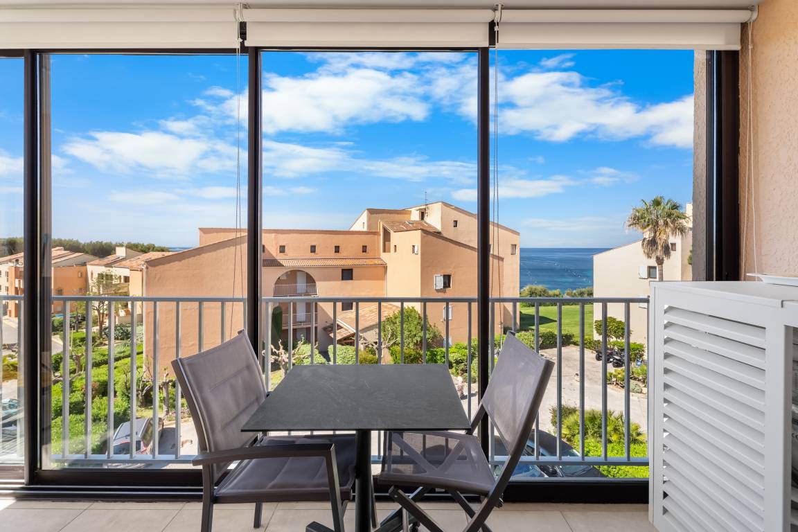 30 M² Apartamento ∙ 1 Habitación ∙ 4 Huéspedes - Bandol