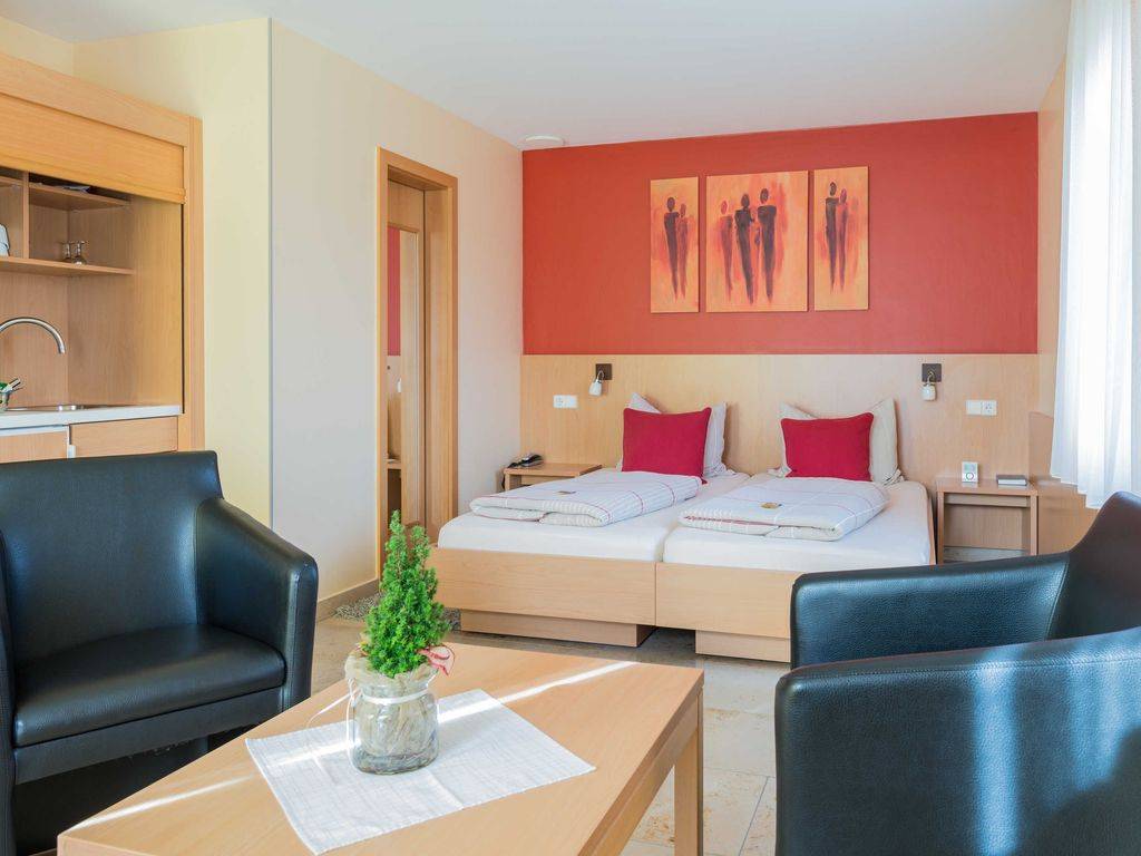 Ferienwohnung ∙ 1 Schlafzimmer ∙ 3 Gäste - Sachsenheim