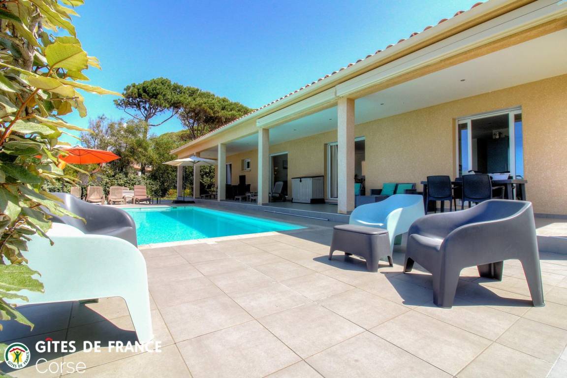 155 M² Gîte ∙ 3 Chambres ∙ 6 Personnes - Calcatoggio