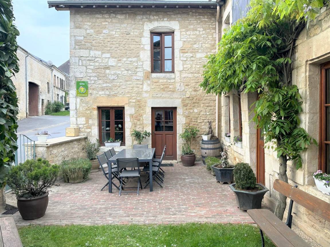 60 M² Gîte ∙ 1 Chambre ∙ 3 Personnes - Ardennes