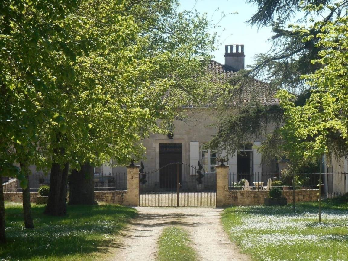 150 M² Gîte ∙ 3 Chambres ∙ 8 Personnes - Lot