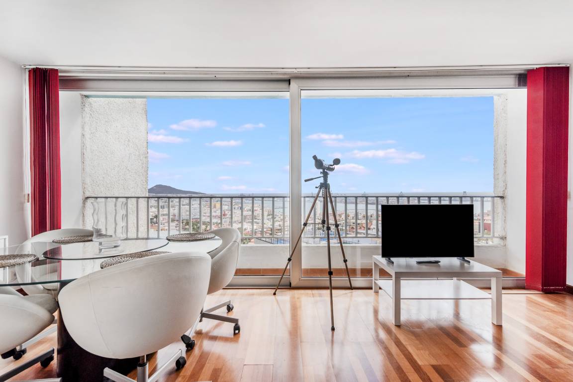 72 M² Apartamento ∙ 2 Habitaciones ∙ 4 Huéspedes - Las Palmas de Gran Canaria