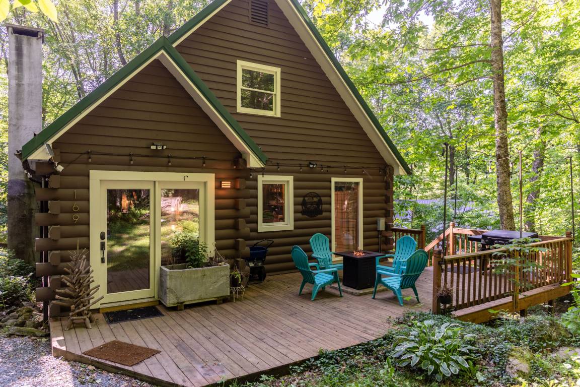 Cabin ∙ 2 Bedrooms ∙ 5 Guests - Blowing Rock, NC