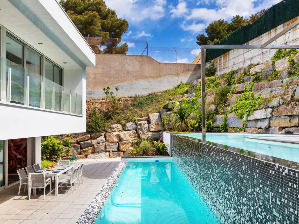 450 M² Maison De Vacances ∙ 4 Chambres ∙ 8 Personnes - Calonge