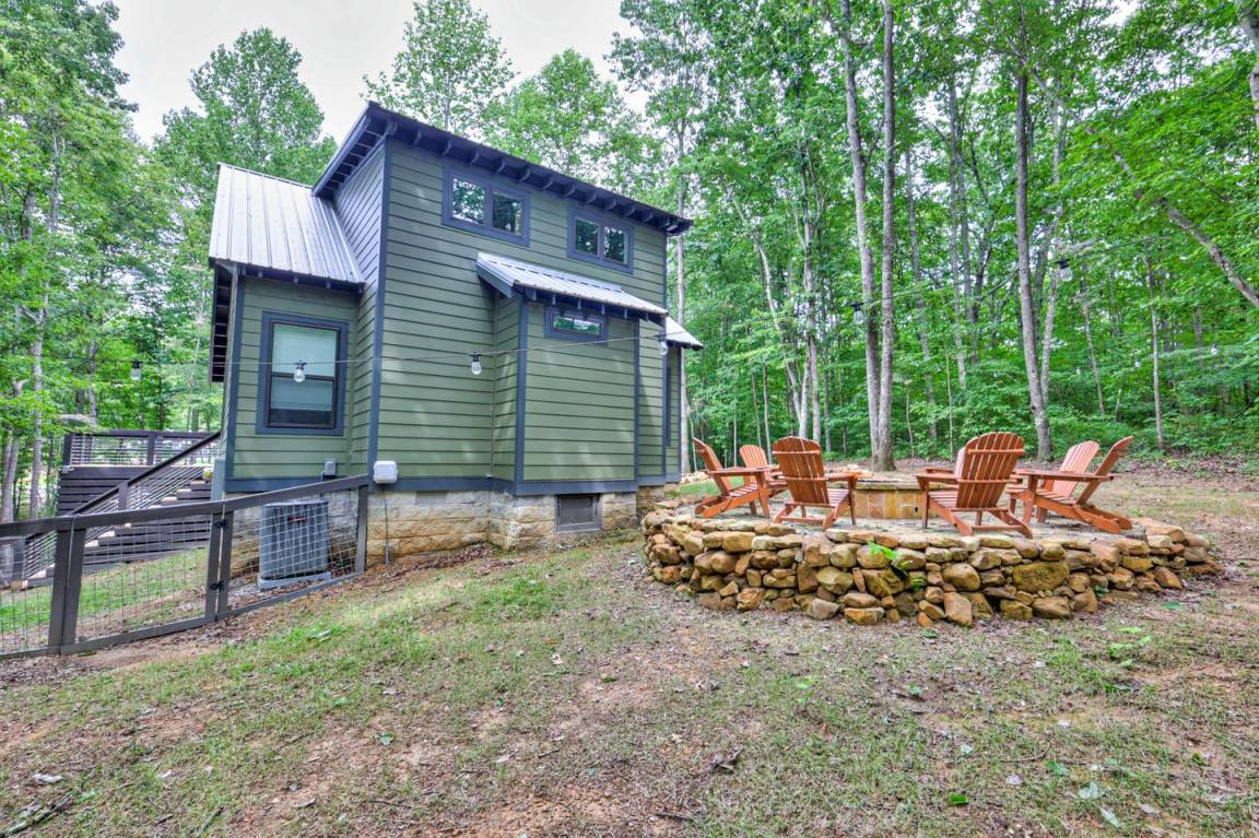 House ∙ 2 Bedrooms ∙ 6 Guests - Monteagle, TN