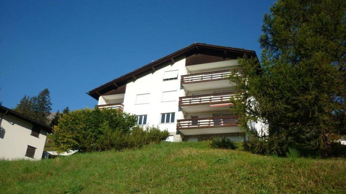 90 M² Ferienwohnung ∙ 3 Schlafzimmer ∙ 5 Gäste - Valbella