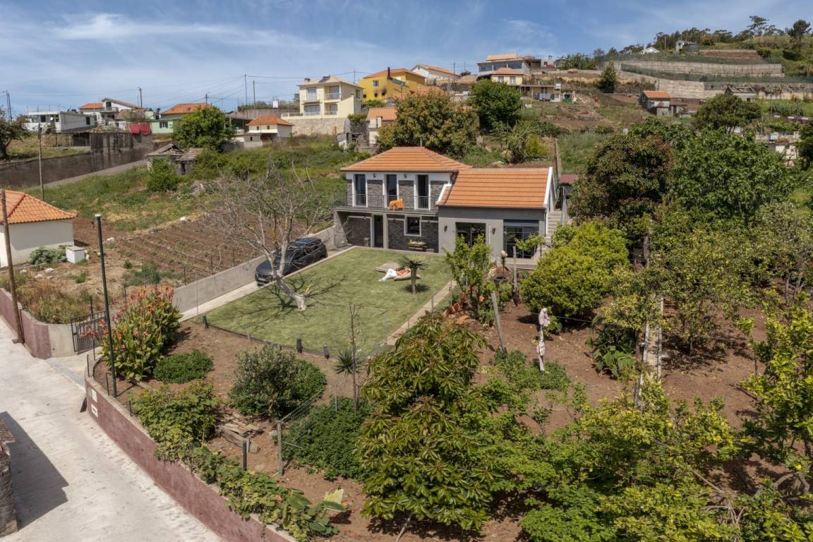 60 M² Ferienhaus ∙ 2 Schlafzimmer ∙ 5 Gäste - Ponta do Sol