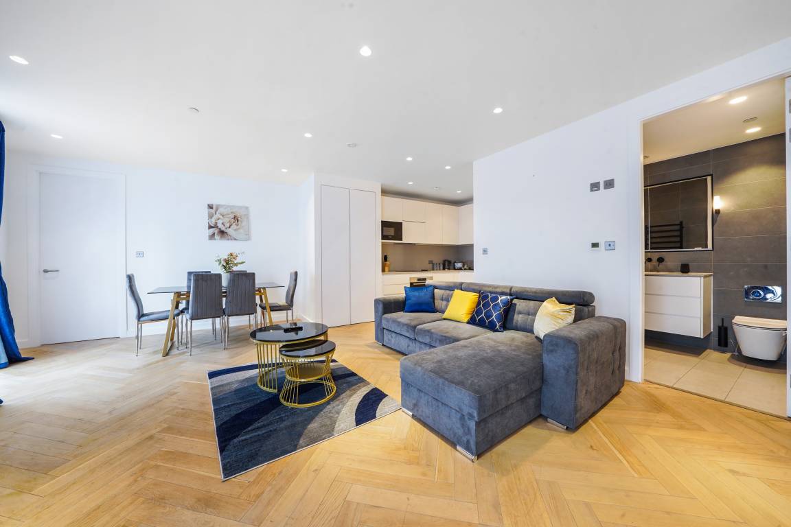 105 M² Apartment ∙ 2 Bedrooms ∙ 6 Guests - Whetstone - London