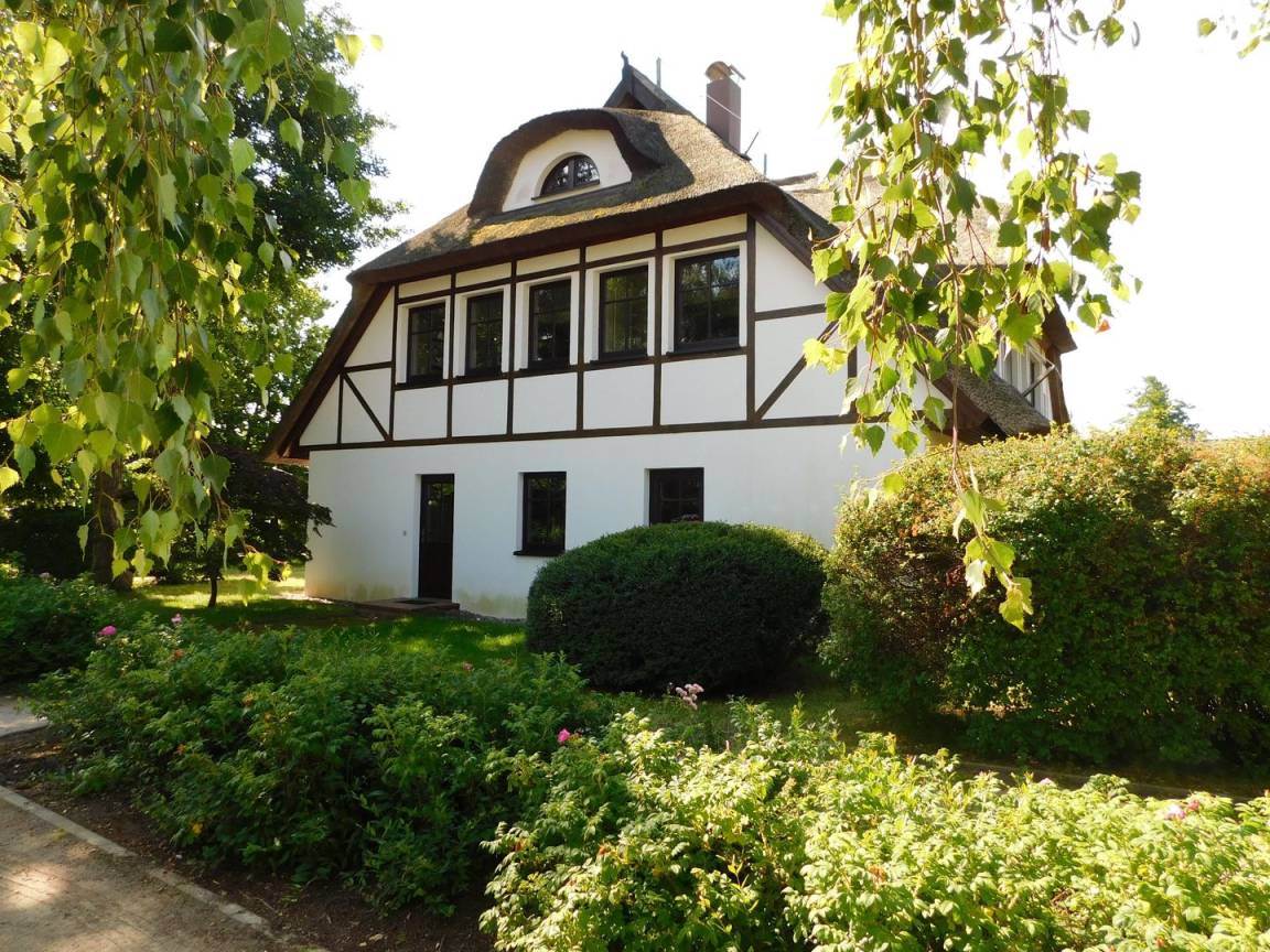 87 M² Ferienhaus ∙ 3 Schlafzimmer ∙ 6 Gäste - Ahrenshoop