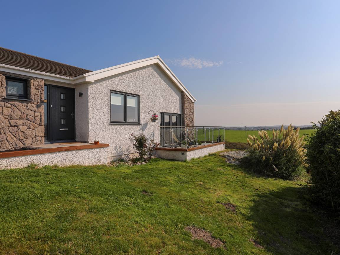 Cottage ∙ 4 Bedrooms ∙ 8 Guests - Trearddur Bay