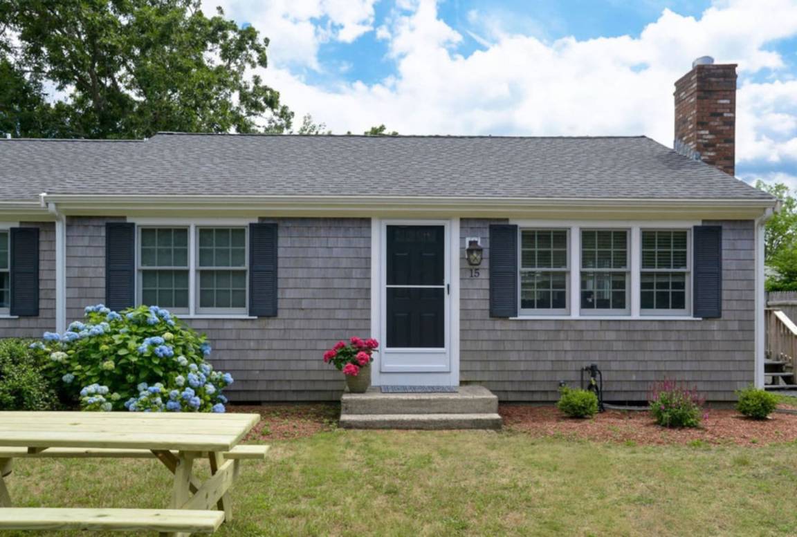 140 M² House ∙ 3 Bedrooms ∙ 6 Guests - Mayflower Beach, MA