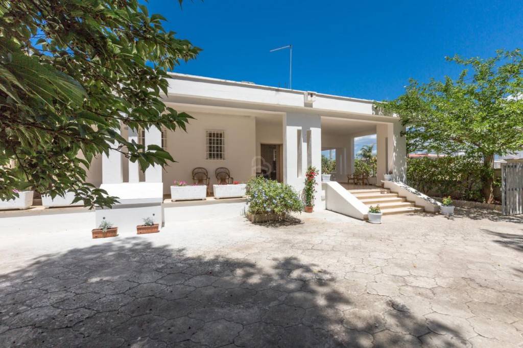 180 M² Huis ∙ 3 Slaapkamers ∙ 9 Gasten - Maruggio