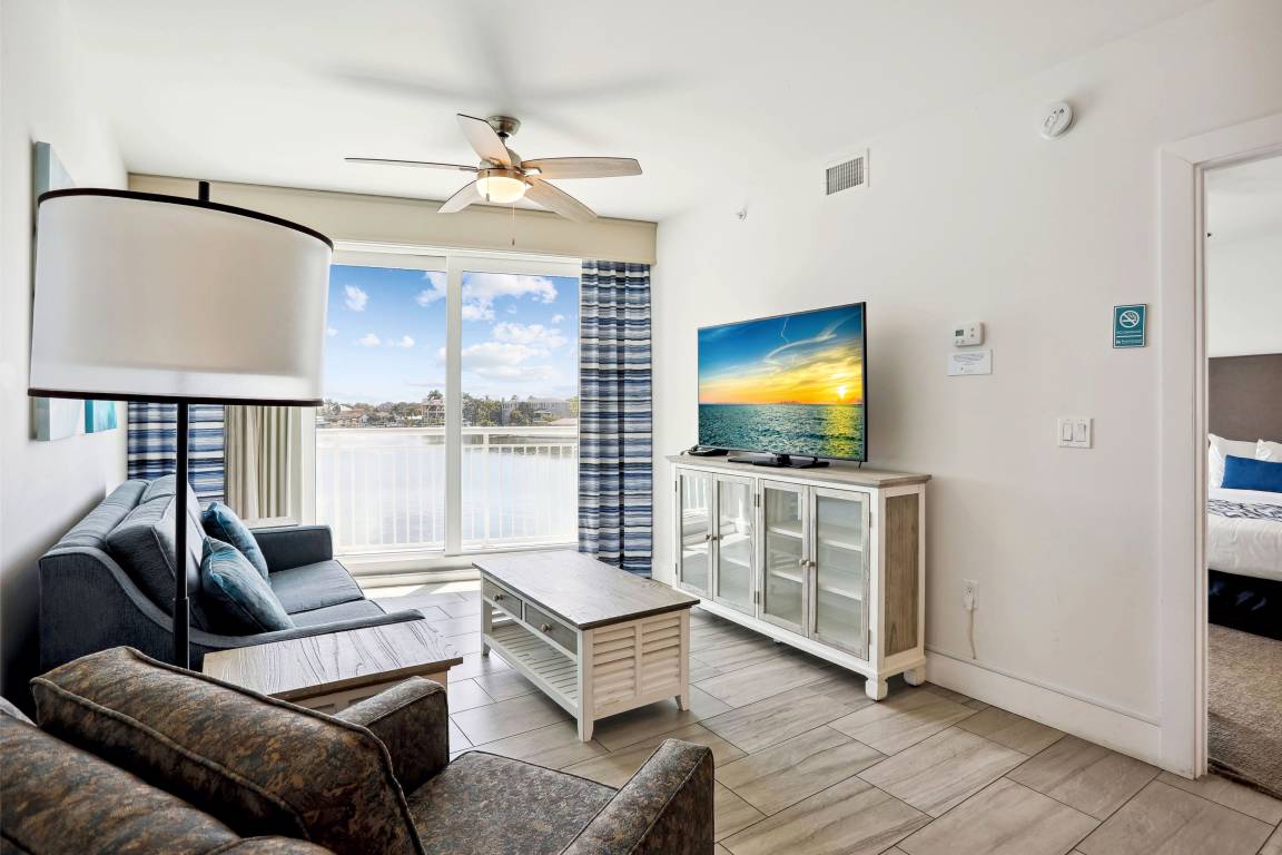 87 M² Condo ∙ 2 Bedrooms ∙ 6 Guests - Treasure Island, FL