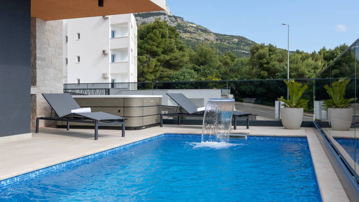 280 M² Villa ∙ 4 Schlafzimmer ∙ 8 Gäste - Baška Voda