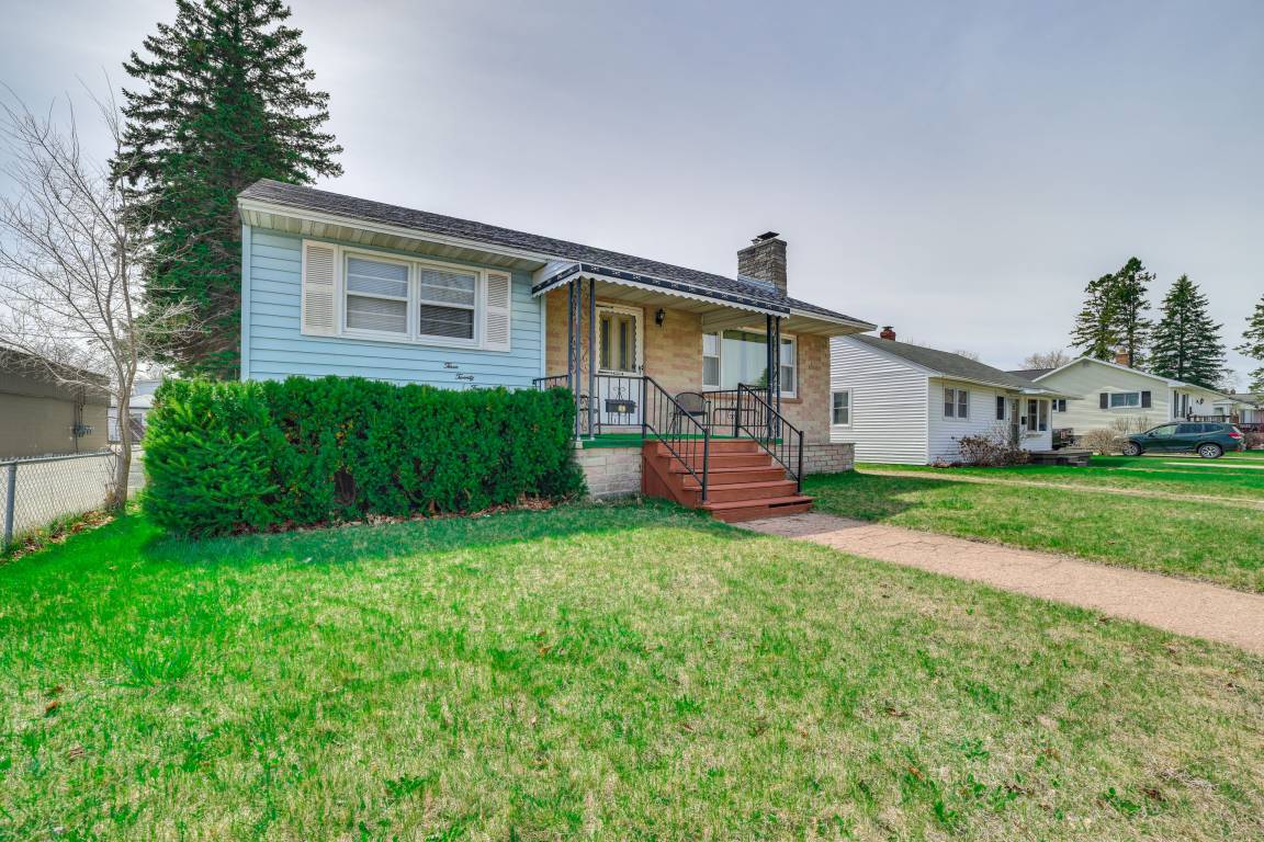 167 M² House ∙ 2 Bedrooms ∙ 4 Guests - Alpena, MI