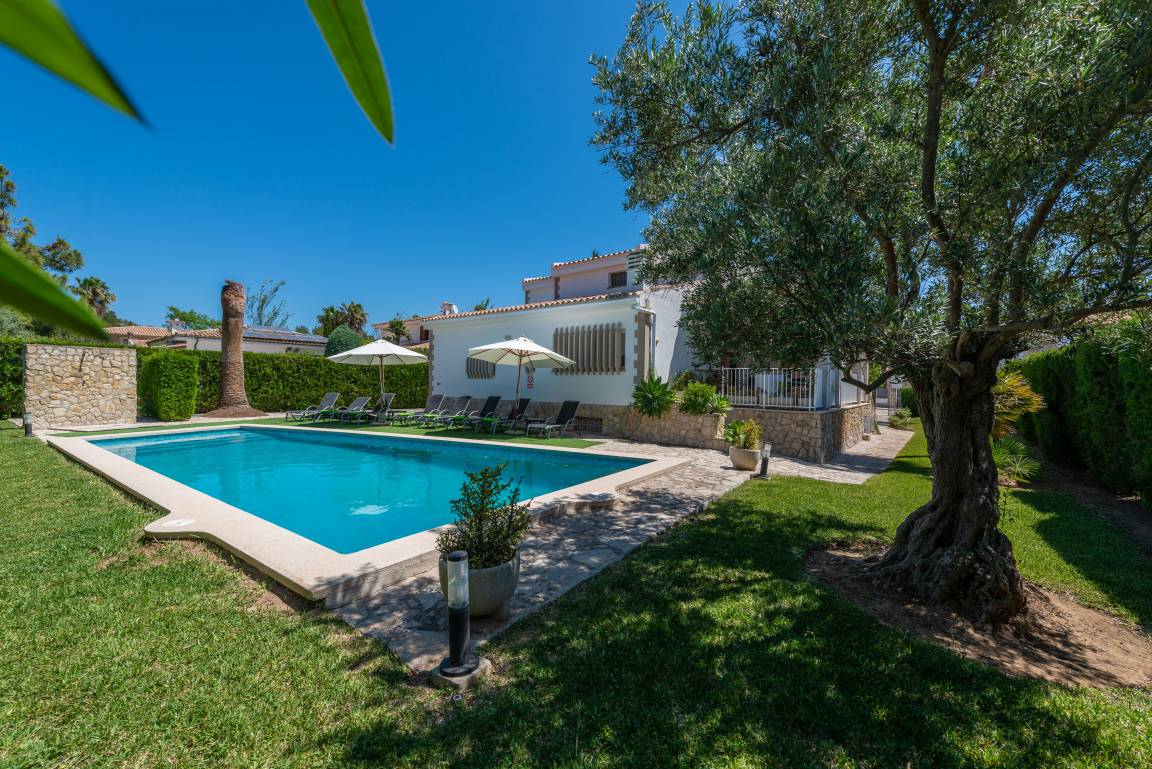 172 M² Villa ∙ 4 Bedrooms ∙ 8 Guests - Port de Pollença