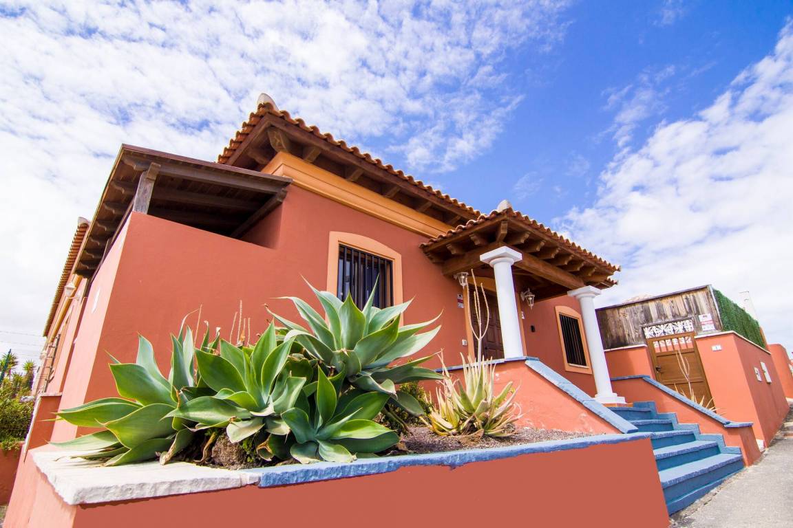 120 M² Villa ∙ 3 Slaapkamers ∙ 8 Gasten - Corralejo
