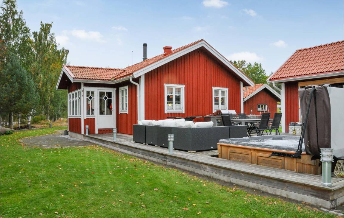 90 M² House ∙ 3 Bedrooms ∙ 6 Guests - Karlstad