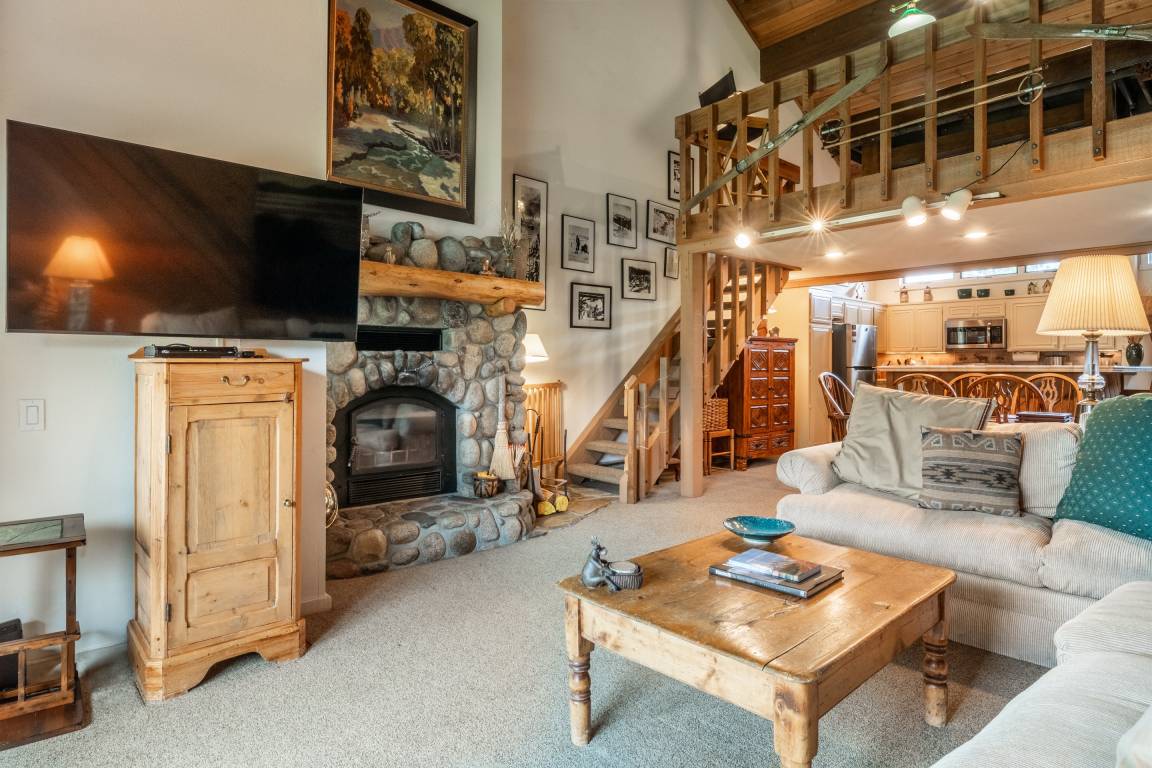 139 M² House ∙ 3 Bedrooms ∙ 6 Guests - Mammoth Lakes, CA