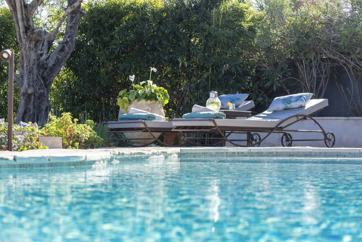 200 M² Maison De Vacances ∙ 4 Chambres ∙ 8 Personnes - Antibes