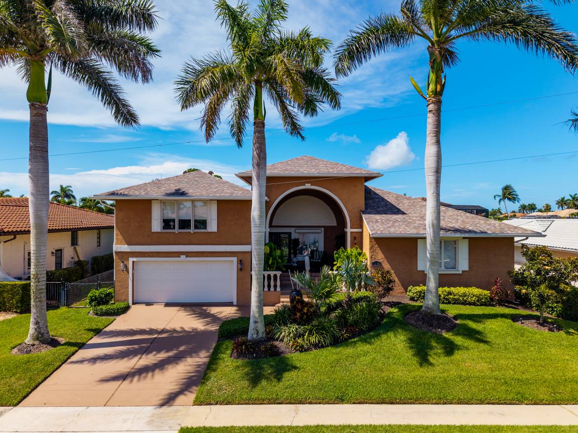 207 M² House ∙ 3 Bedrooms ∙ 7 Guests - Marco Island, FL