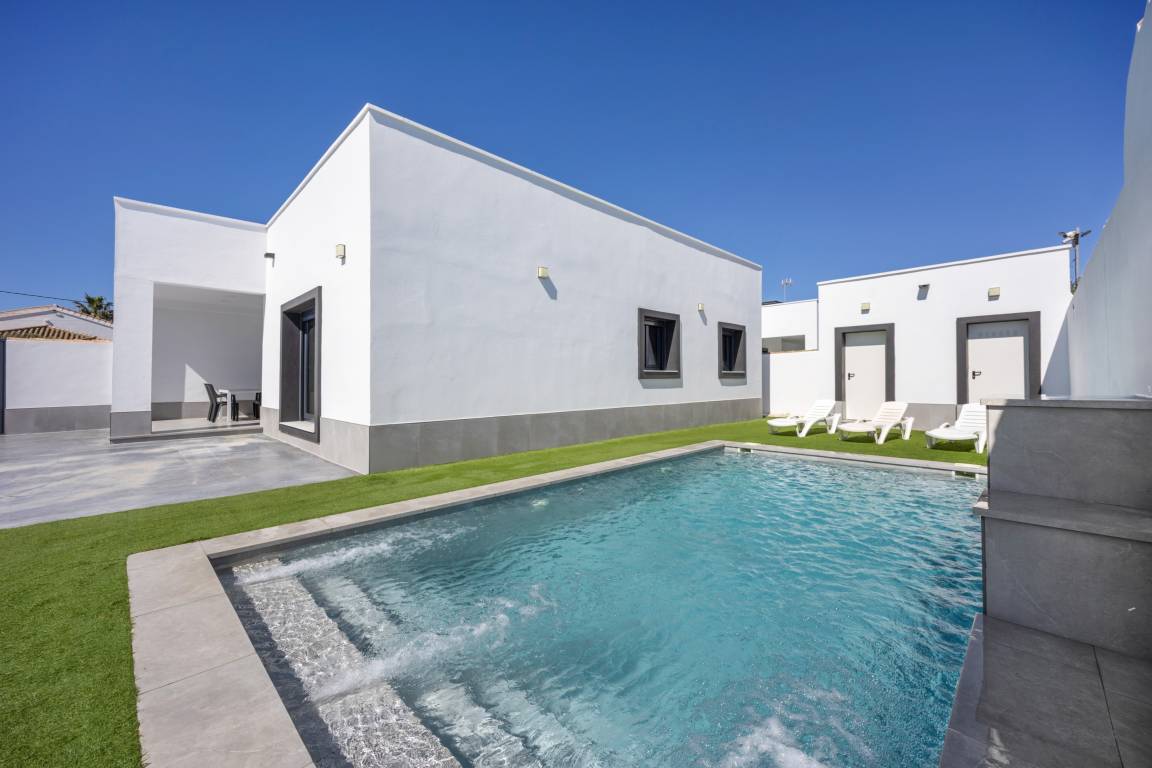 125 M² Casa ∙ 3 Habitaciones ∙ 8 Huéspedes - Cádiz