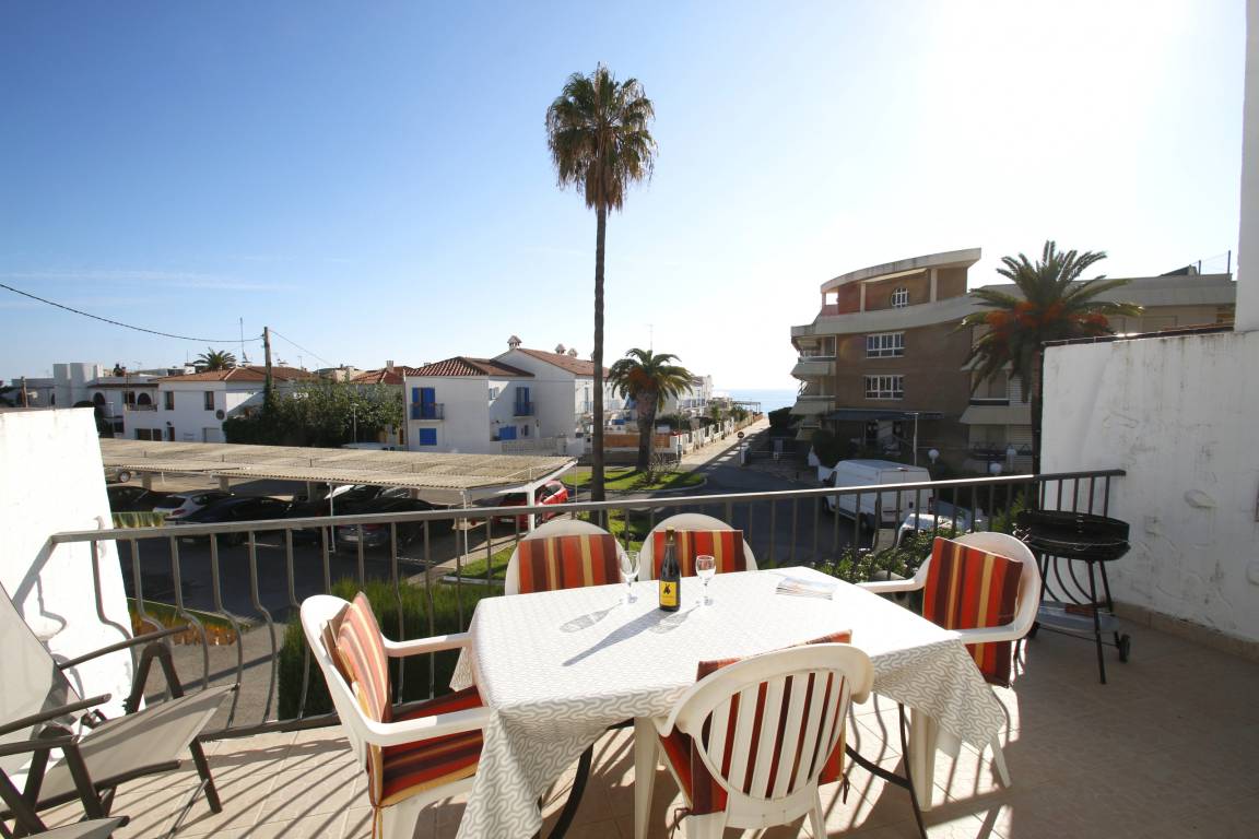 70 M² Apartamento ∙ 2 Habitaciones ∙ 6 Huéspedes - Miami Playa