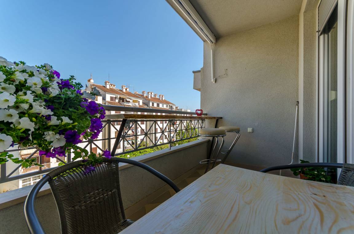 86 M² Ferienwohnung ∙ 2 Schlafzimmer ∙ 5 Gäste - Seget Vranjica