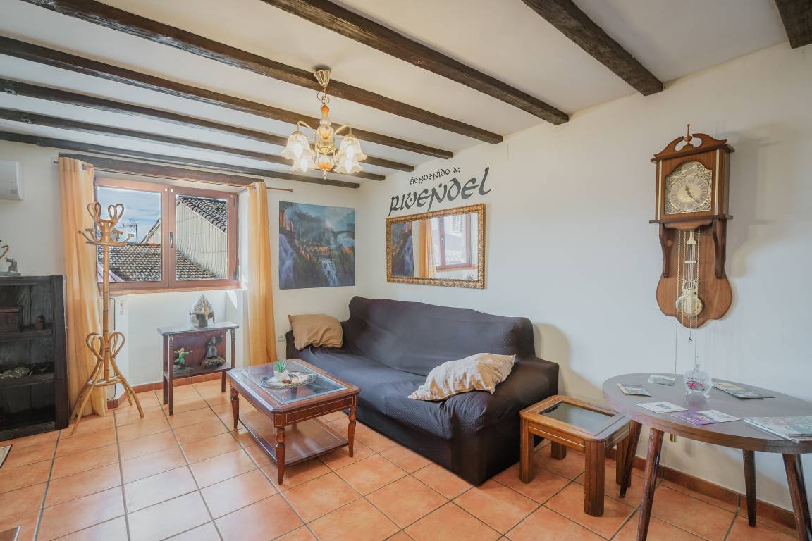 200 M² Casa ∙ 4 Habitaciones ∙ 6 Huéspedes - Candeleda