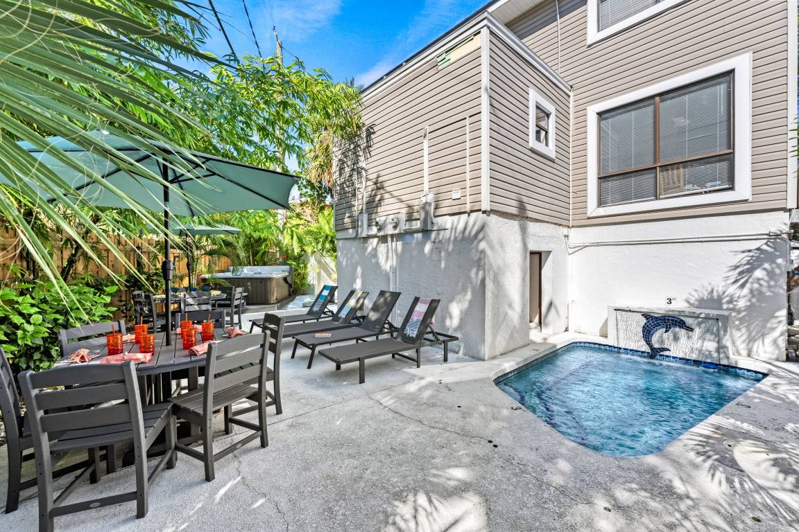 98 M² House ∙ 2 Bedrooms ∙ 6 Guests - Siesta Key, FL