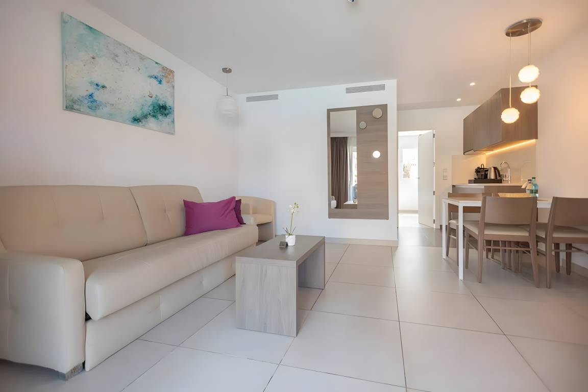 30 M² Aparthotel ∙ 1 Schlafzimmer ∙ 2 Gäste - Cala Rajada