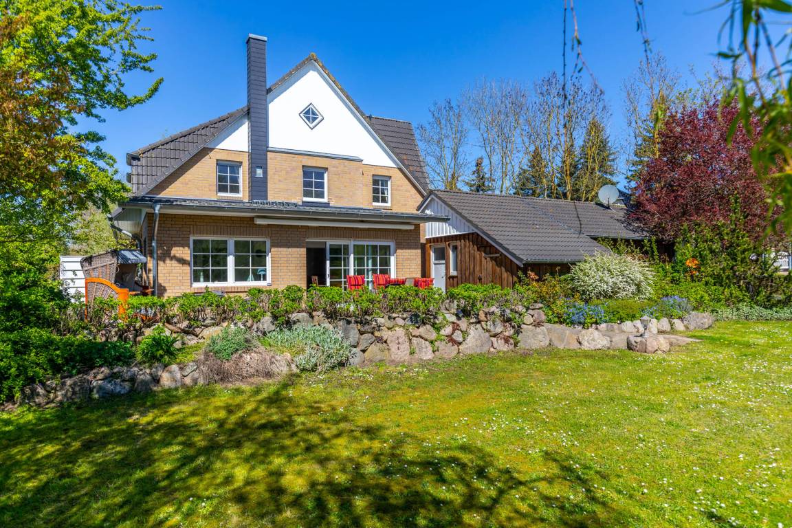 130 M² Ferienhaus ∙ 4 Schlafzimmer ∙ 8 Gäste - Ostseebad Boltenhagen