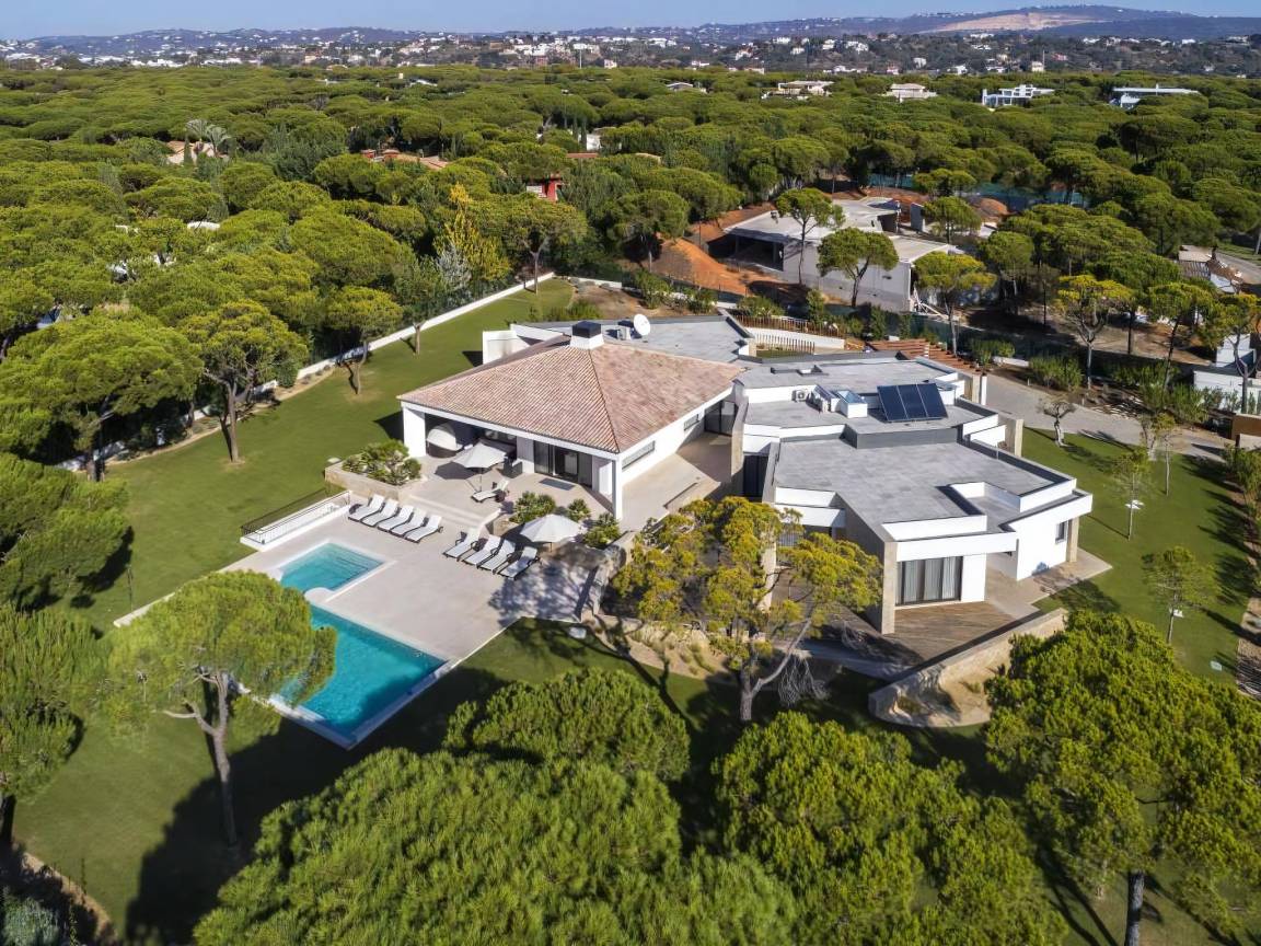 350 M² Villa ∙ 5 Slaapkamers ∙ 10 Gasten - Quarteira