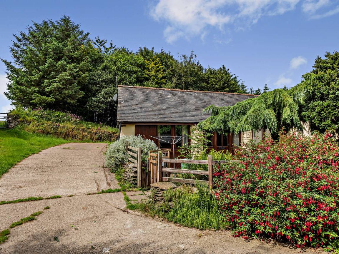 Cottage ∙ 2 Bedrooms ∙ 5 Guests - Ilfracombe