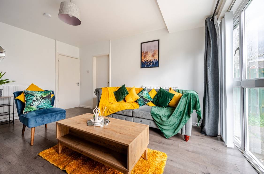 110 M² House ∙ 4 Bedrooms ∙ 8 Guests - Manchester Metropolitan University