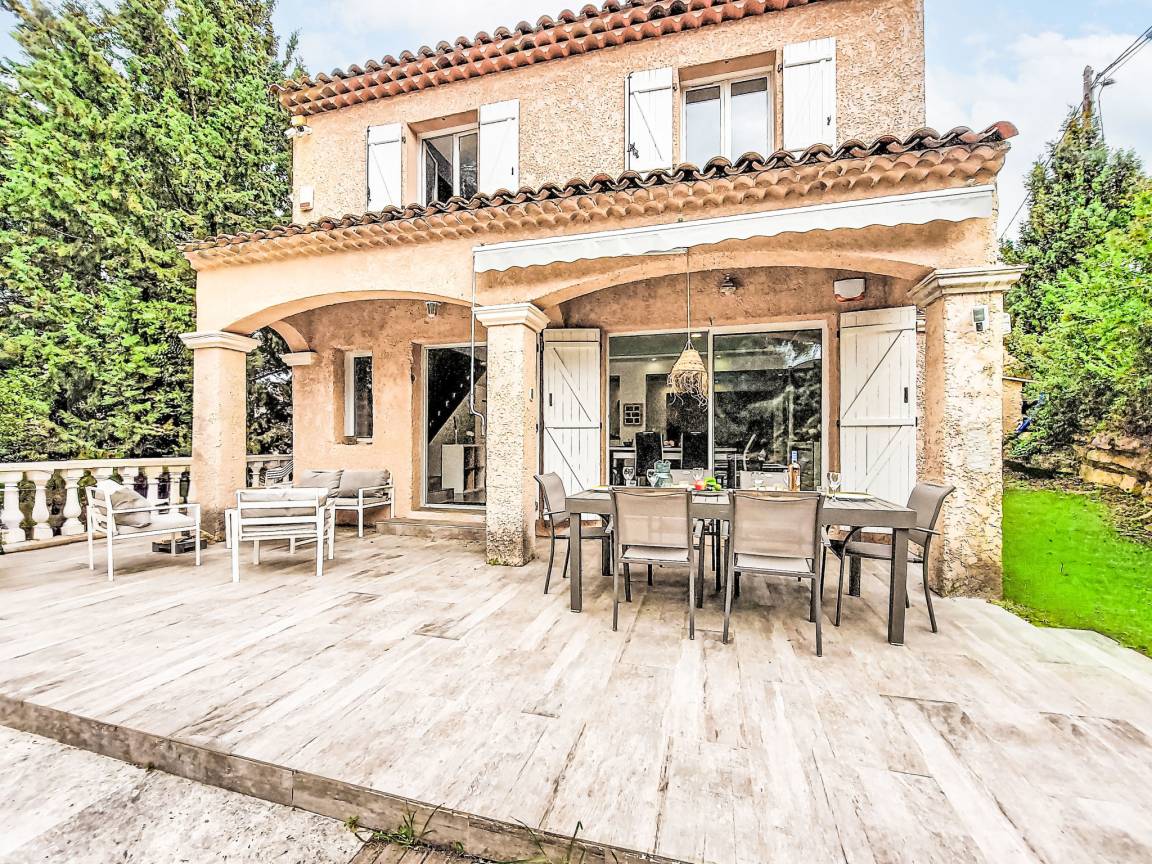 130 M² Maison De Vacances ∙ 3 Chambres ∙ 6 Personnes - Cassis