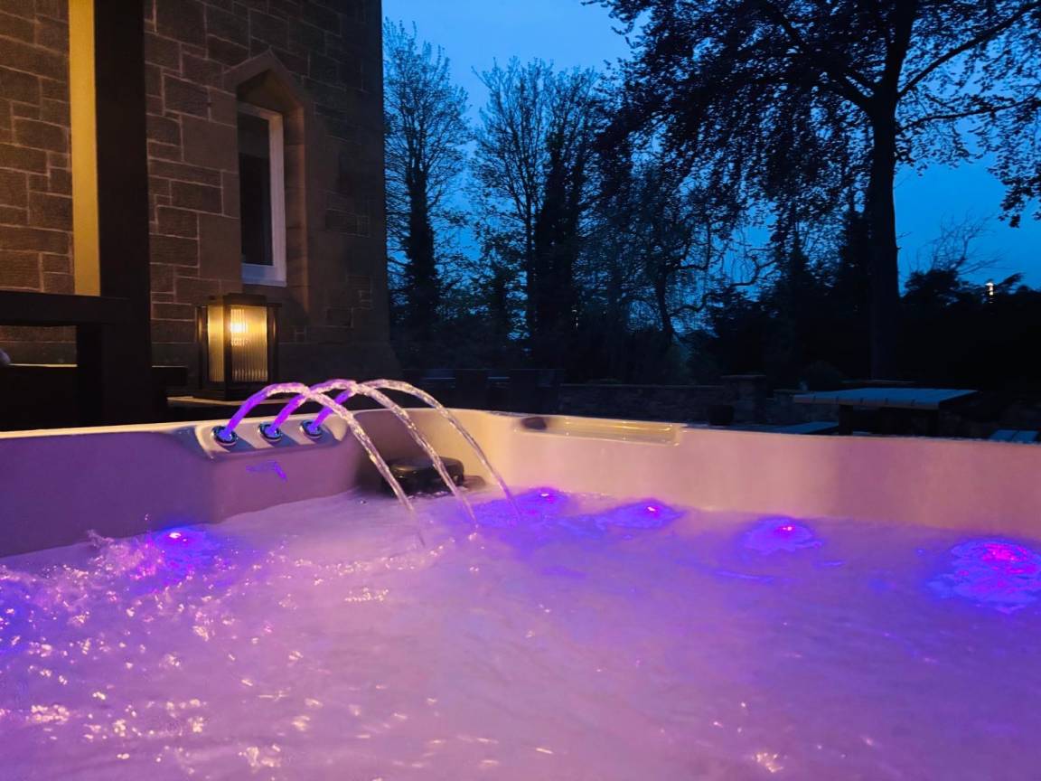 40 M² House ∙ 5 Bedrooms ∙ 18 Guests - Newcastle upon Tyne