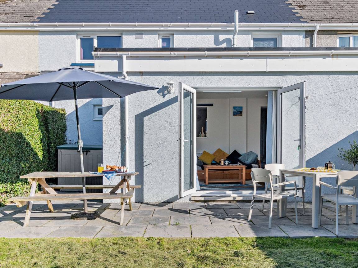 Cottage ∙ 3 Bedrooms ∙ 6 Guests - Saundersfoot