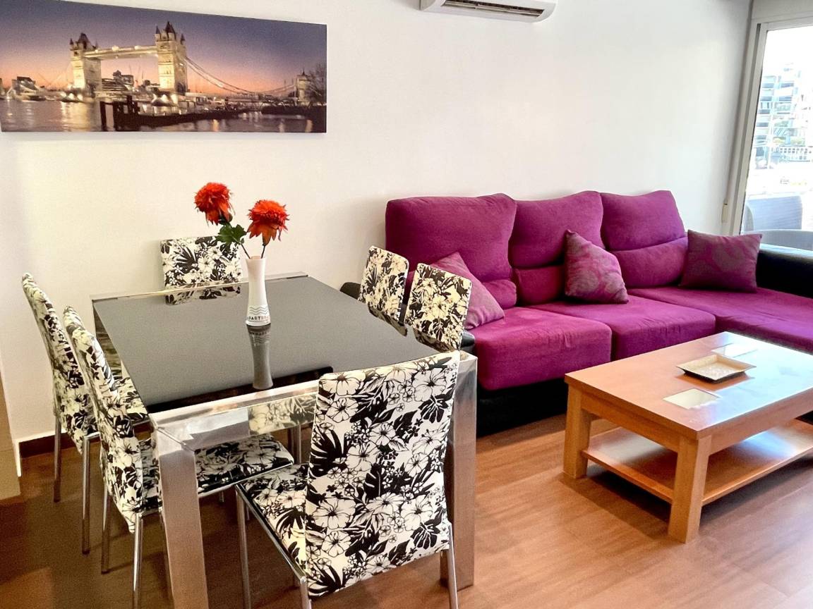 70 M² Apartamento ∙ 2 Habitaciones ∙ 5 Huéspedes - La Pineda