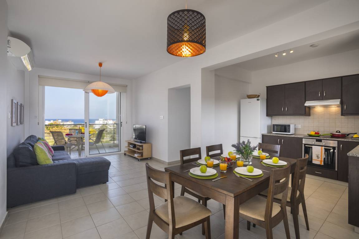 100 M² Apartment ∙ 2 Bedrooms ∙ 4 Guests - Nissi Beach