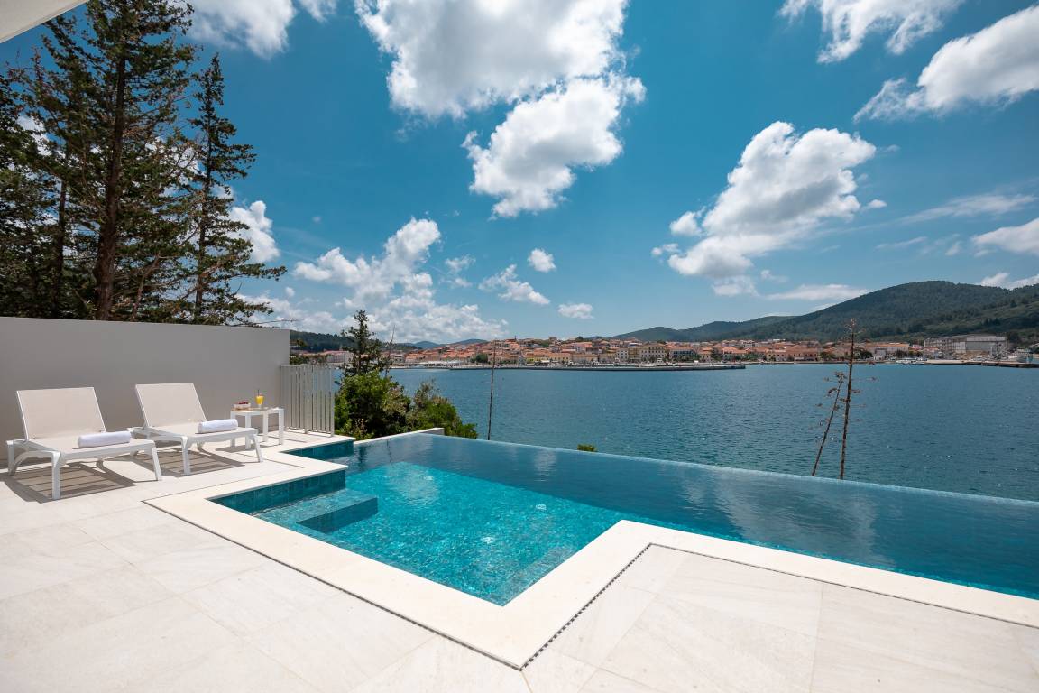 Villa ∙ 3 Bedrooms ∙ 6 Guests - Vela Luka