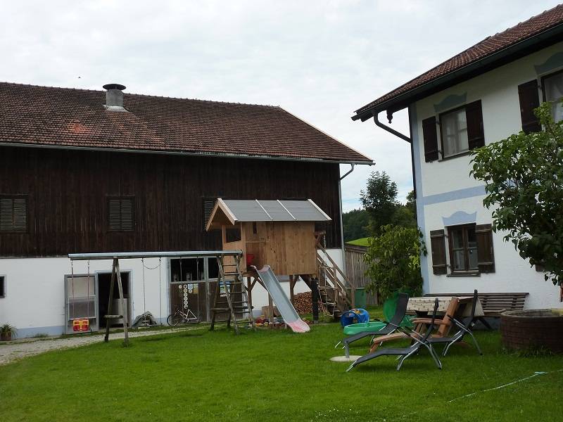 65 M² Ferienwohnung ∙ 2 Schlafzimmer ∙ 4 Gäste - Eggstätt