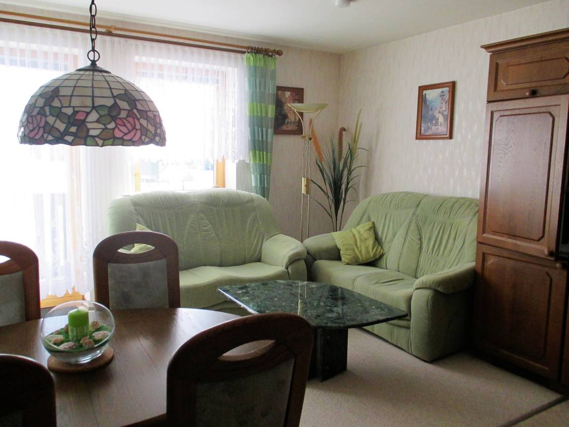 45 M² Ferienwohnung ∙ 2 Schlafzimmer ∙ 4 Gäste - Weißenstadt