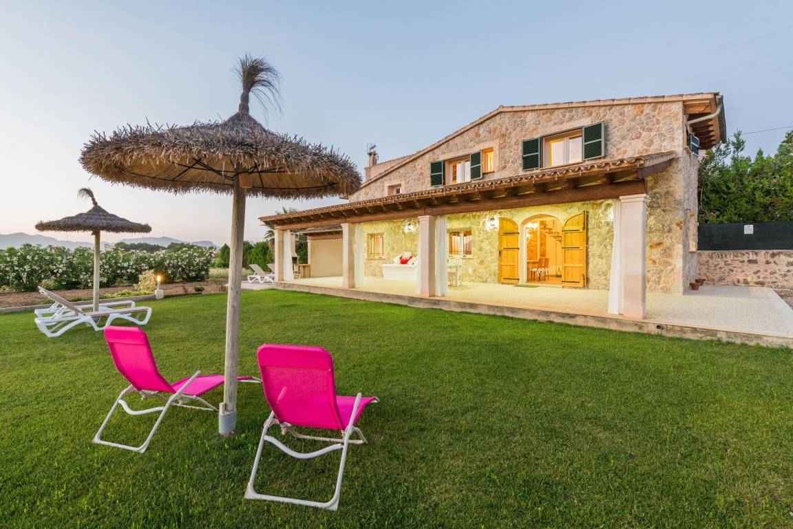 140 M² Villa ∙ 3 Bedrooms ∙ 6 Guests - Alcúdia